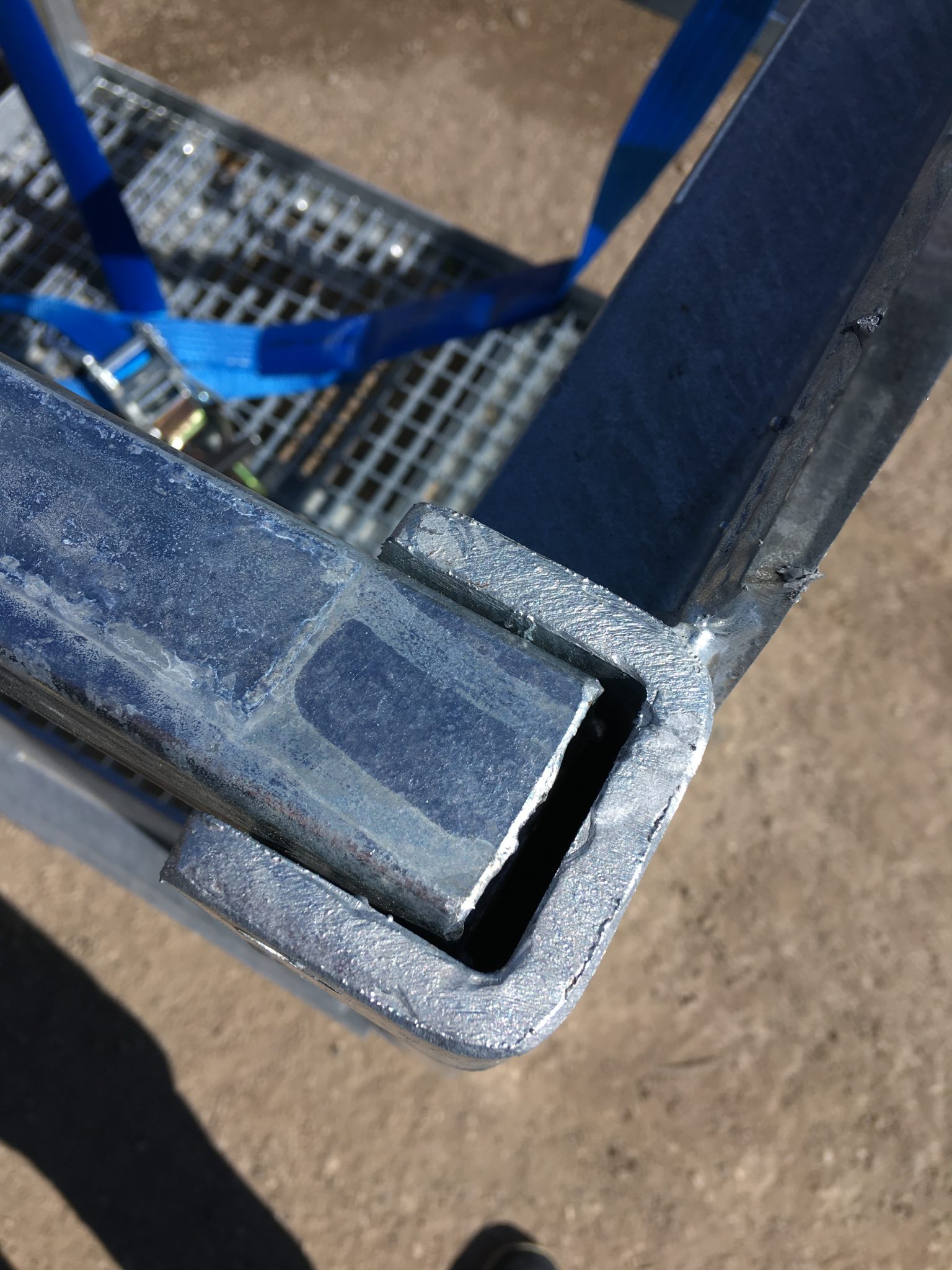12C Pallett 12X50 With flap - Walking Grid Bottom